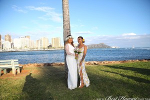 Wedding Photography at Magic Island Honolulu | Best Hawaii Photos