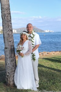 Wedding Photography at Magic Island Honolulu | Best Hawaii Photos